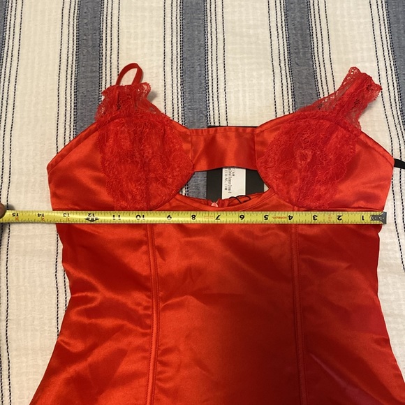 PrettyLittleThing | Dresses | Pretty Little Thing Nwt Womens Size 2 Red ...